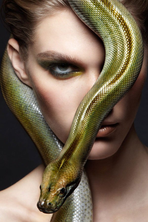 Weird Beauty Fashion Photography - Women with snakes